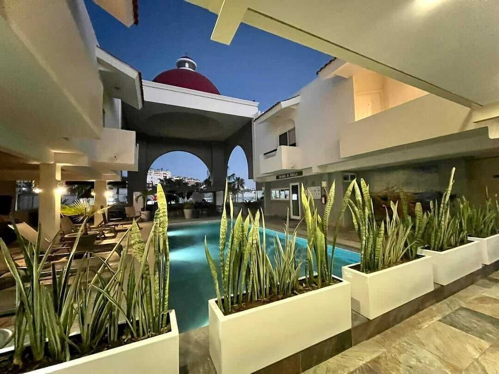 Hotel & Suites Las Palmas - San José del Cabo