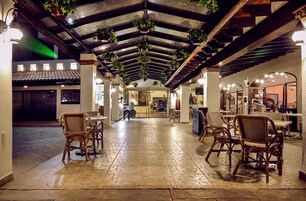 Pequenos-almoços, almoços e jantares servidos 