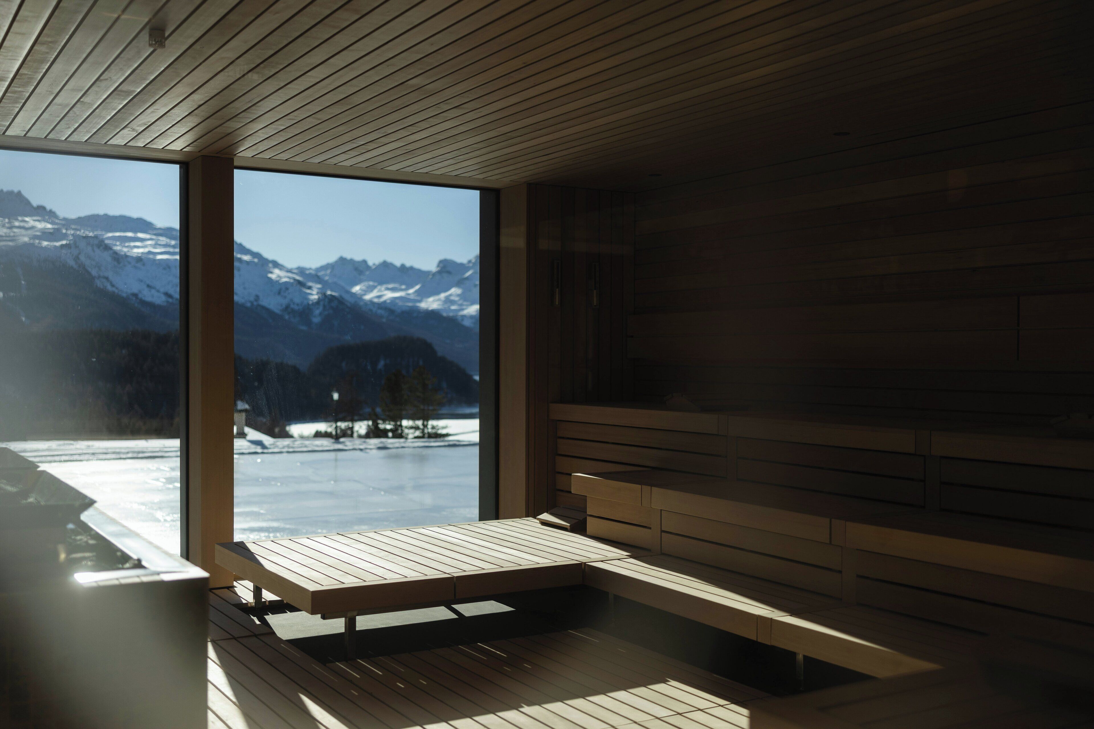 Sauna, banheira de hidromassagem, banho turco, tratamentos corporais 