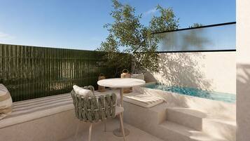 Quarto Premium, terraço | Edredões de penas, minibar, cofre no quarto, secretária