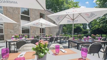 Comida e bebidas