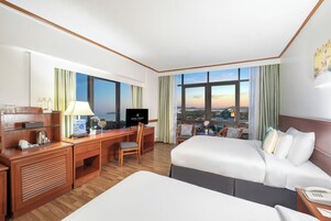 Premier Deluxe - Partial Sea View | Vista para praia/oceano