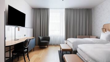 Quarto Twin (Solo, extra bed possibility) | 1 quarto, minibar, cofre no quarto, cortinas/cortinados opacos