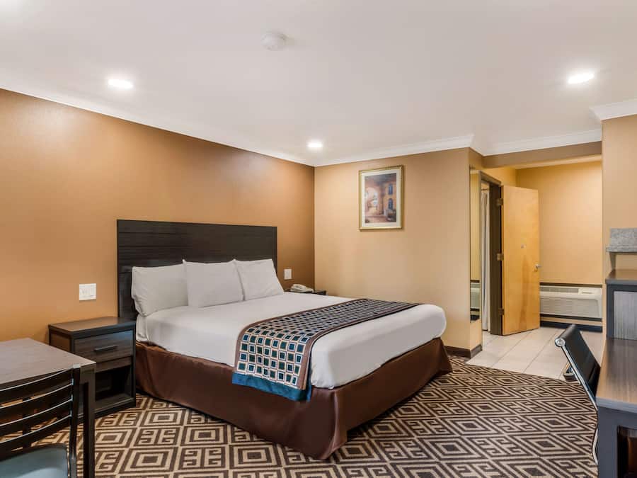 Ferros/tábuas de passar roupa, Wi-Fi de cortesia, roupa de cama