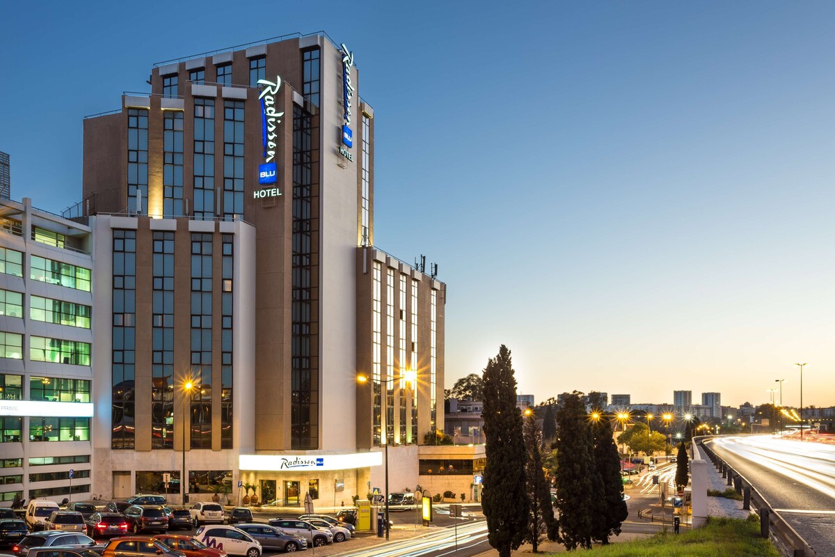 Radisson Blu Hotel Reviews, Deals & Photos 2023 - Expedia.ca