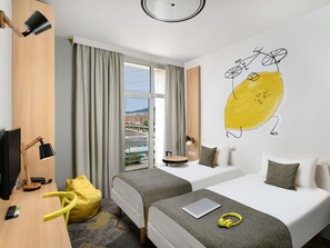 Quarto Design, 2 camas individuais | Cofre no quarto, secretária 