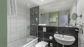 Quarto Standard | Cofre no quarto, secretária