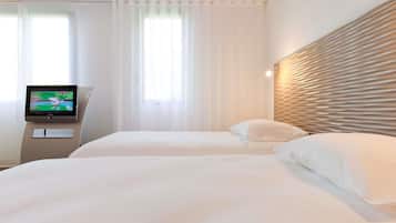 Roupas de cama premium, camas Select Comfort, escrivaninha