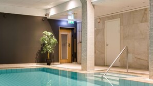 Piscina interior