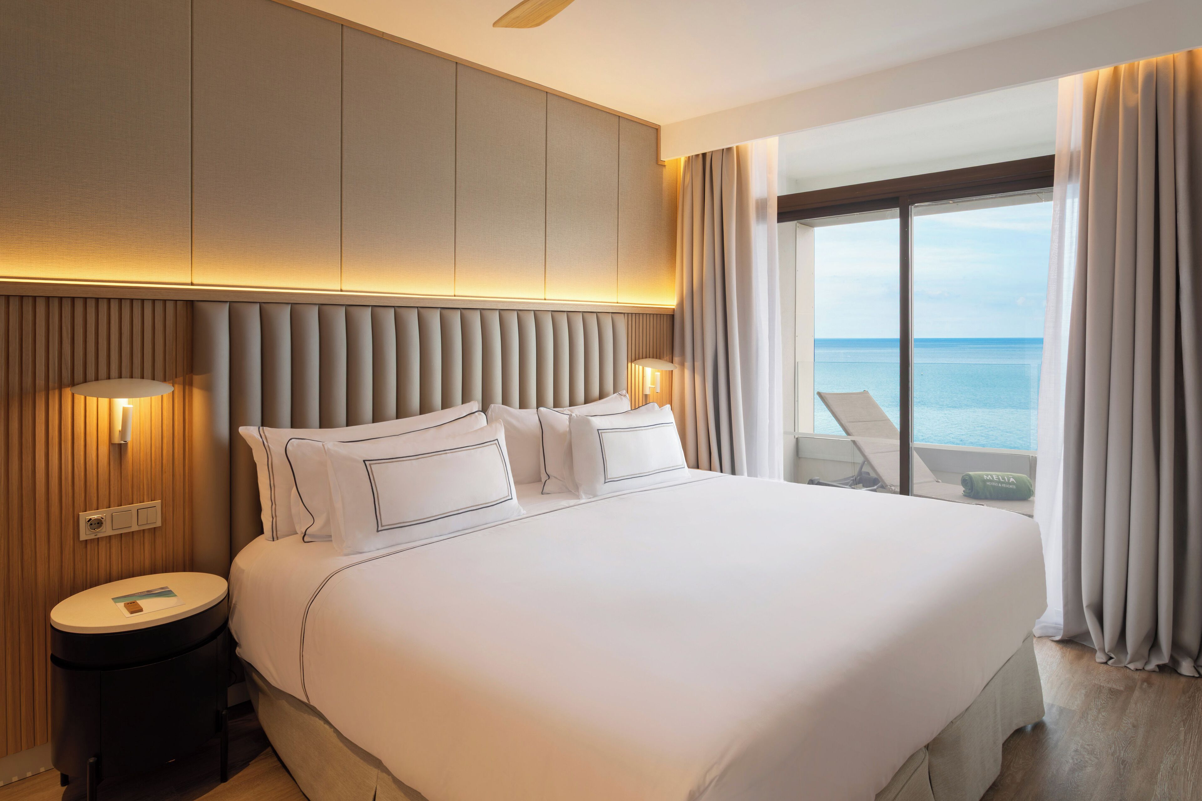 Suite (Master) | Minibar, secretária, cortinas/cortinados opacos, Wi-fi grátis 