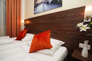 Quarto Twin | Secretária, secretária adequada para computadores portáteis 