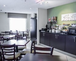 Café da manhã continental grátis todos os dias