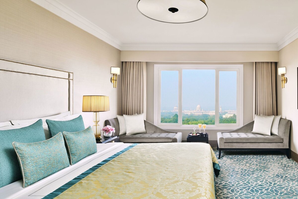 Roupa de alta qualidade, minibar, cofre com capacidade para portátil 