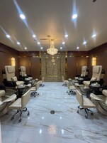 Sala(s) para tratamentos a casais, massagens de pedras quentes