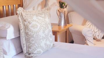 Quarto Duplo ou Twin Executivo | Cofre no quarto, ferro/tábua de engomar, Wi-fi grátis