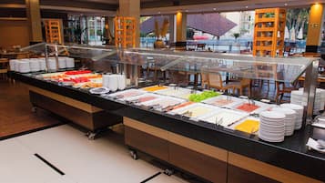 Pequeno-almoço tipo buffet diário incluído