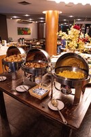 Pequeno-almoço tipo buffet diário incluído 