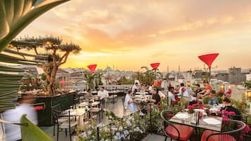 Café da manhã, almoço e jantar