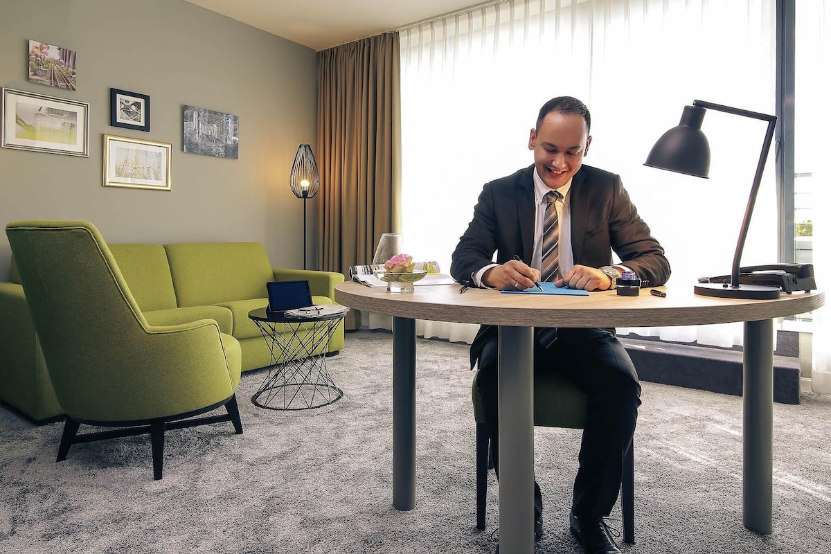 Suite Júnior, 1 cama de casal | Roupa hipoalergénica, minibar, cofre no quarto, secretária