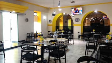 Café da manhã, almoço e jantar; culinária mexicana