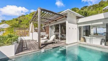 Suíte, piscina particular, vista para o oceano (Spirit) | Terraço/pátio