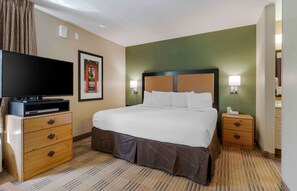 Estúdio Deluxe, 1 cama king-size e sofá-cama, não fumadores | Secretária, ferro/tábua de engomar, Wi-fi grátis