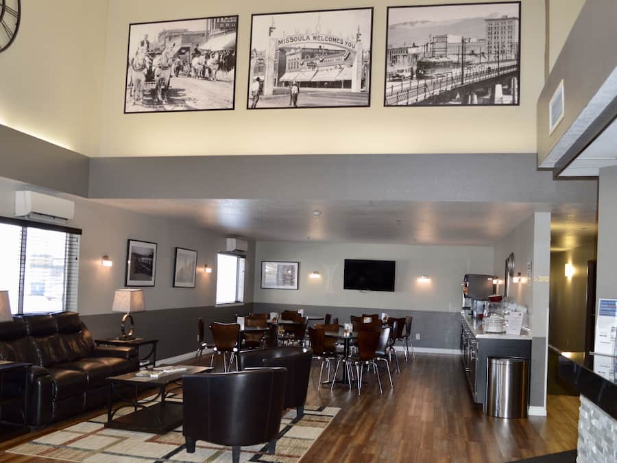 Pequeno-almoço tipo buffet diário incluído