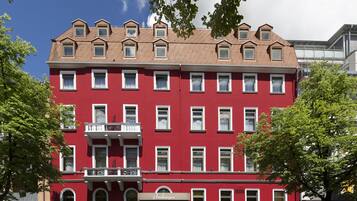 Fachada da propriedade