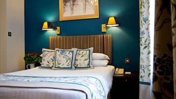 Quarto Duplo Superior | Roupa de alta qualidade, camas de colchão Select Comfort, minibar