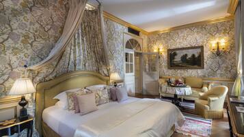 Suite Júnior (Includes Spa Access) | Lençóis italianos Frette, roupa de alta qualidade, minibar