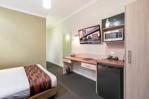 Suíte superluxo, 1 cama King, sacada | 1 quarto, roupas de cama antialérgicas, escrivaninha
