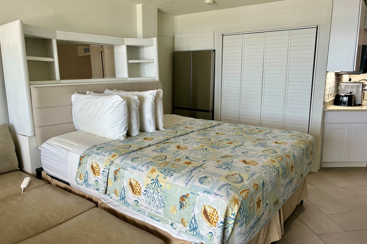 Estúdio lua de mel | Roupas de cama antialérgicas, cofres nos quartos