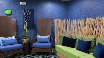 Lounge no saguão