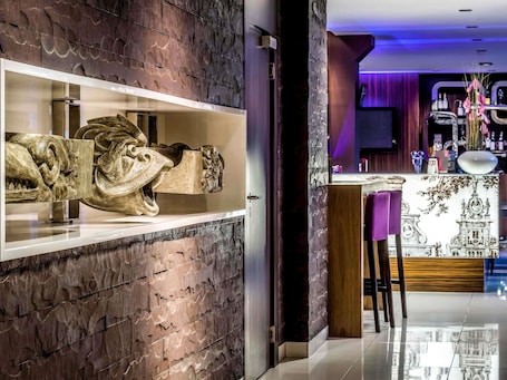 Serve almoços e jantares . Hotel Mercure Gdansk Stare Miasto