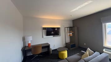 Secretária, secretária adequada para computadores portáteis