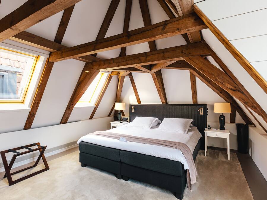 Suite de Luxo, vista para o jardim | Roupa de alta qualidade, minibar, cofre no quarto