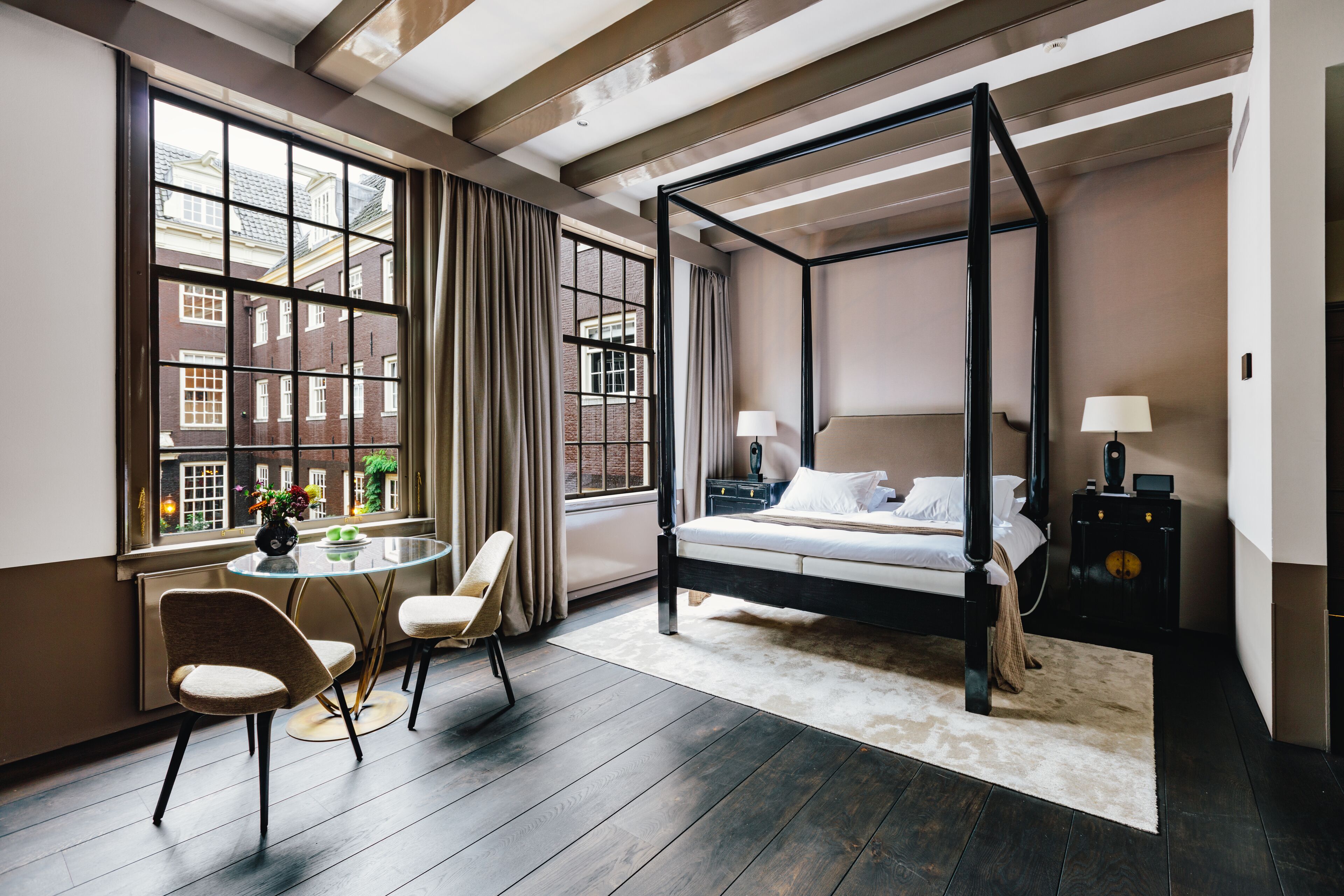 Suite de Luxo, vista para o jardim | Roupa de alta qualidade, minibar, cofre no quarto 