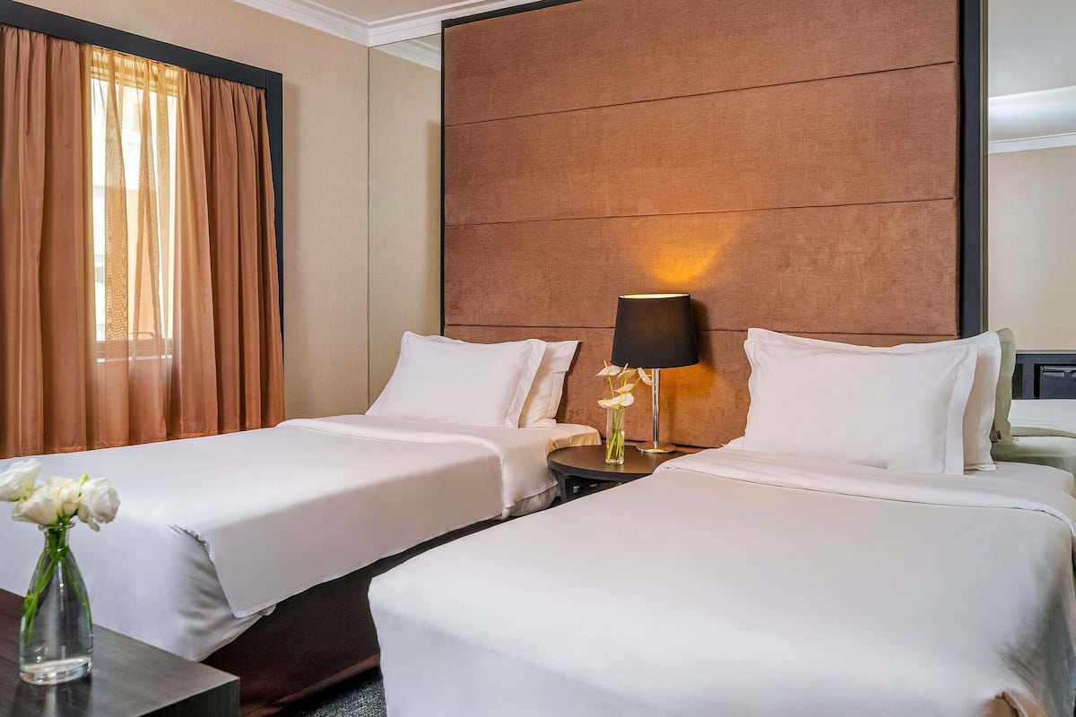 Quarto Standard, 2 camas individuais | Minibar, cofre no quarto