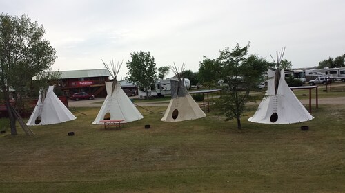 Badlands Hotel and Campground Reviews, Deals & Photos 2024 - Expedia