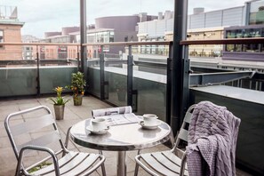 Suite Júnior | Minibar, cofre no quarto, secretária, ferro/tábua de engomar 