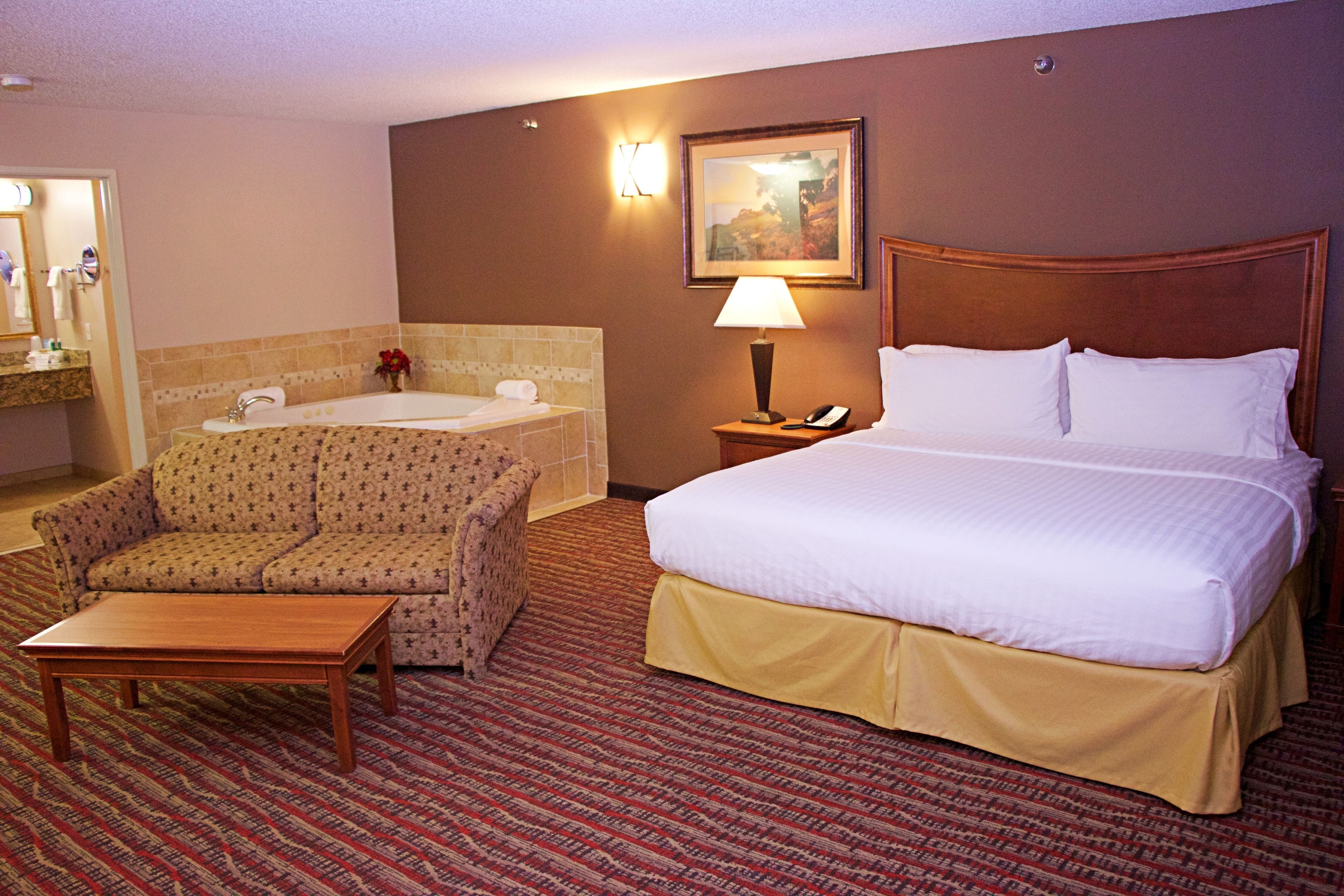 Holiday Inn Express & Suites Fort Pierre, an IHG Hotel in Fort Pierre ...