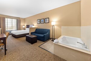 Suite-Estúdio, 1 cama king-size (Whirlpool Tub) | Secretária, secretária adequada para computadores portáteis 