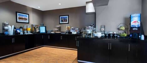 Café da manhã continental grátis todos os dias