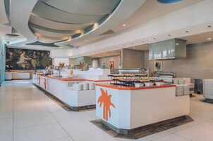 Pequeno-almoço tipo buffet diário incluído 