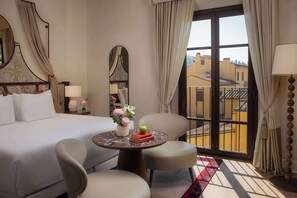 Quarto Premium | Minibar, cofre no quarto, com decoração personalizada, Wi-fi grátis 