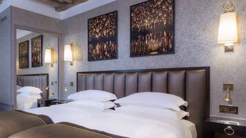 Quarto Twin Superior | Secretária, quartos insonorizados, ferro/tábua de engomar, Wi-fi grátis