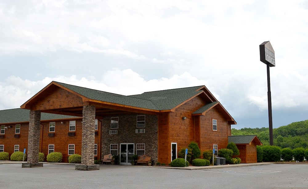 Reid Ridge Lodge - Blue Ridge, GA