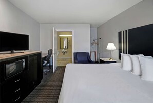 Wi-fi grátis, roupa de cama fornecida, despertadores 