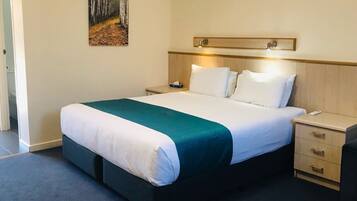 Ferros/tábuas de passar roupa, camas extras/dobráveis (sobretaxa)