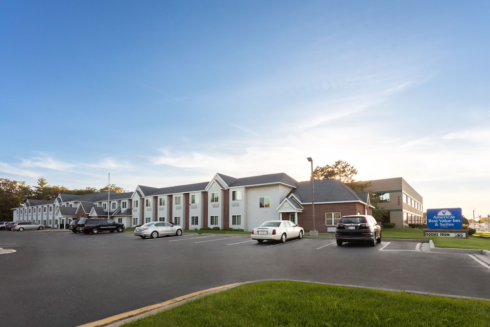 Americas Best Value Inn & Suites Racine - Racine, WI